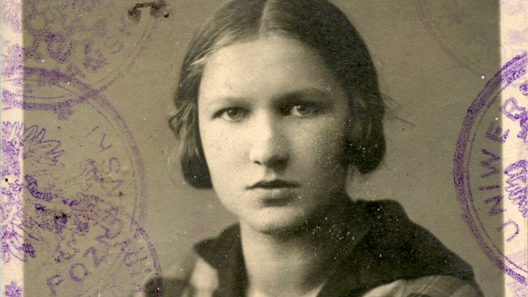 Historia interview: Clare Mulley – Historia Magazine